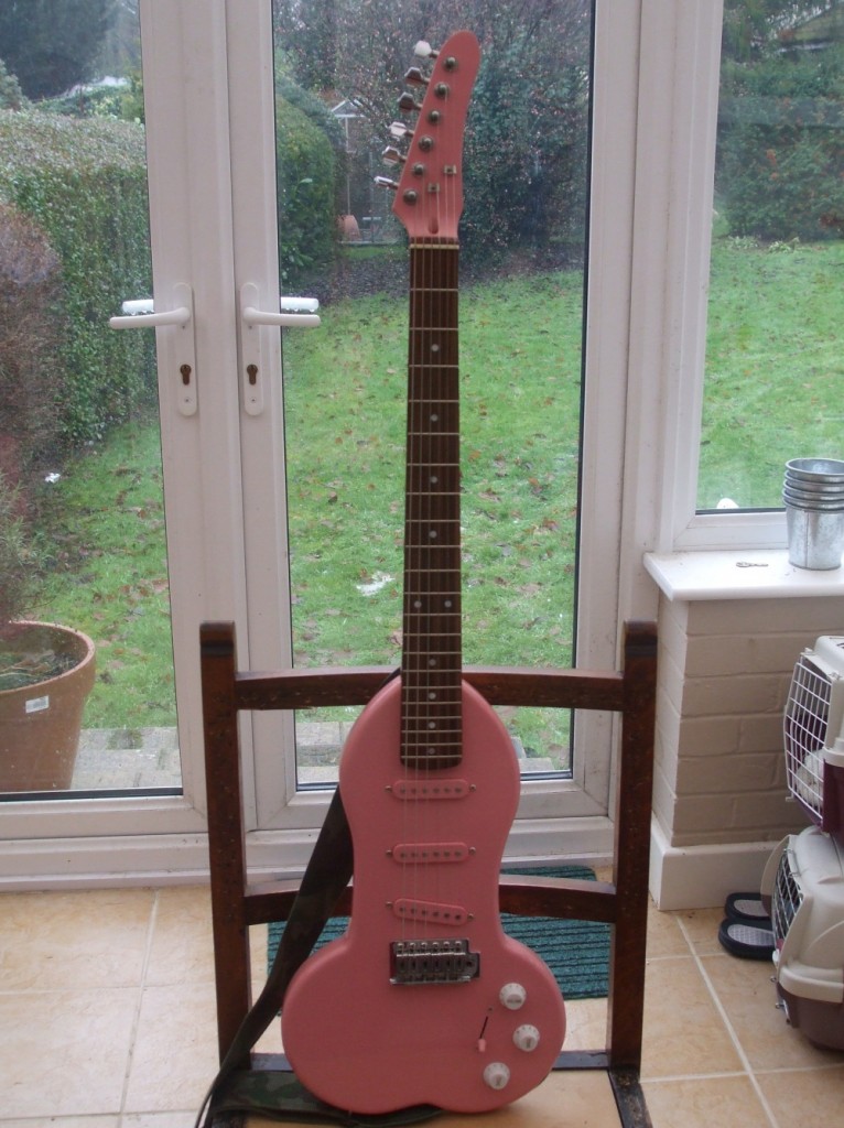The Wangcaster Has a Sister… - Guitar Fail